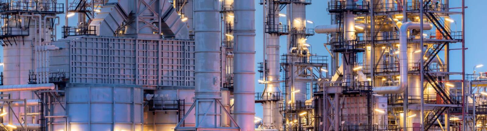 Large Scale Digital Transformation for Oil and Gas Company - Oxford ...